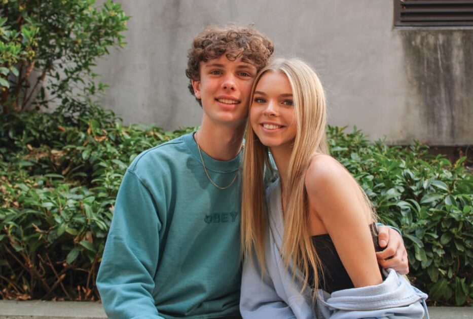 Autumn Couple’s Corner! – The Roosevelt News